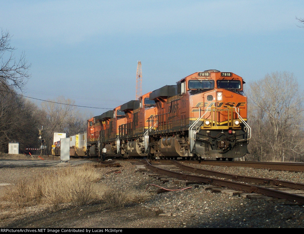 BNSF 7818 westbound BNSF intermodal train